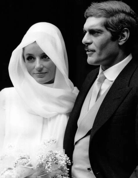 EGYPTIAN ACTOR OMAR Sharif French actress Anouk Aimee filming- 1968 Old ...