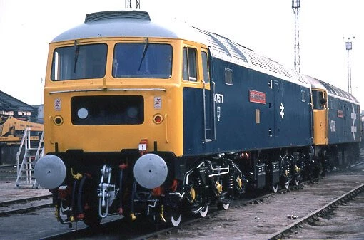 ORIGINAL COLOUR SLIDE of ex works 47577 BR class 47 diesel loco £2.99 ...