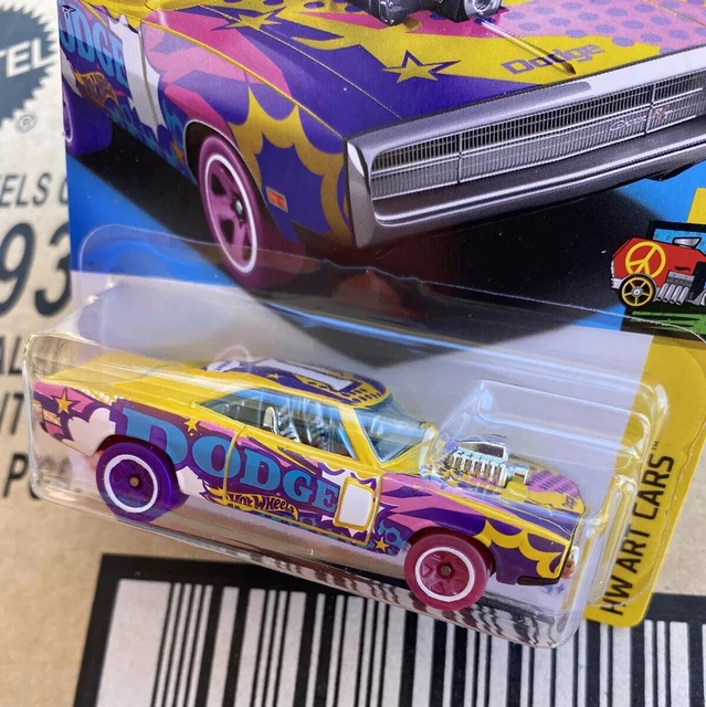 RARE 2024 HOT Wheels 70 Dodge Charger R/T HW Art Cars 108/250 Mopar piste de course EUR 4,42 ...