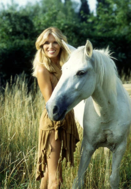 SINGER ACTRESS TELEVISION presenter Amanda Lear poses for a ph- 1983 ...