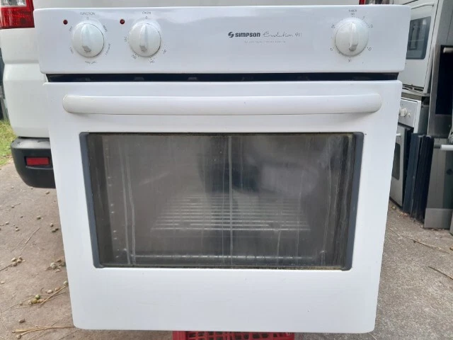 WALL OVEN SIMPSON 590mm, model Evolution 911, fan forced, used, 6 month ...