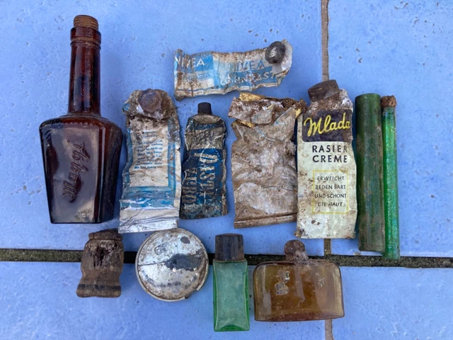 WW2 GERMAN LUFTWAFFE war front battlefield relics dug up Maggi Nivea ...