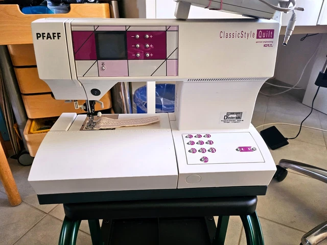 PFAFF 2027 CLASSIC Style Quilt Nähmaschine mit IDT inkl. Zubehör ...