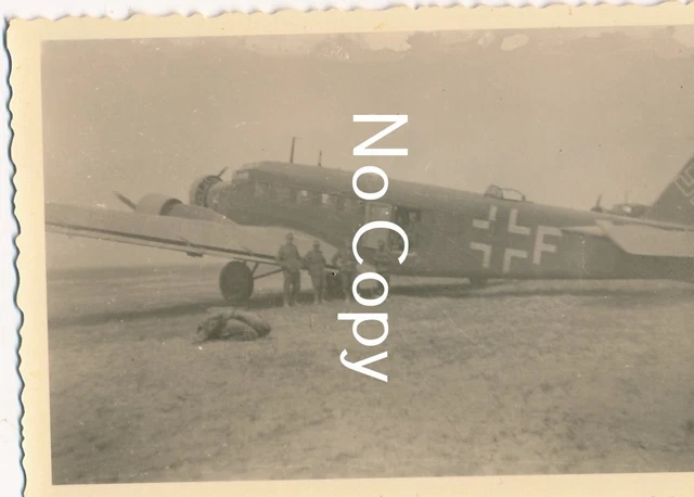 FOTO FLUGPLATZ RETHYMNO 1941 Kreta Ju 52 Luftwaffe Geb.Pz.Jg.Abt. 95 2 ...