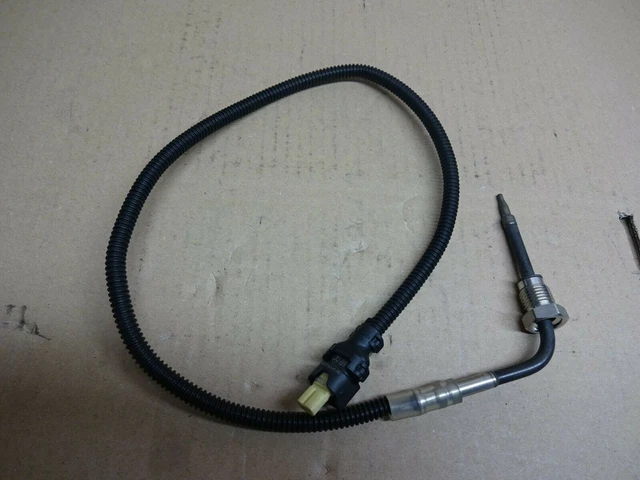 FLUE GAS SENSOR temperature sensor Mercedes A0009059704 W222 W907 W257 ...