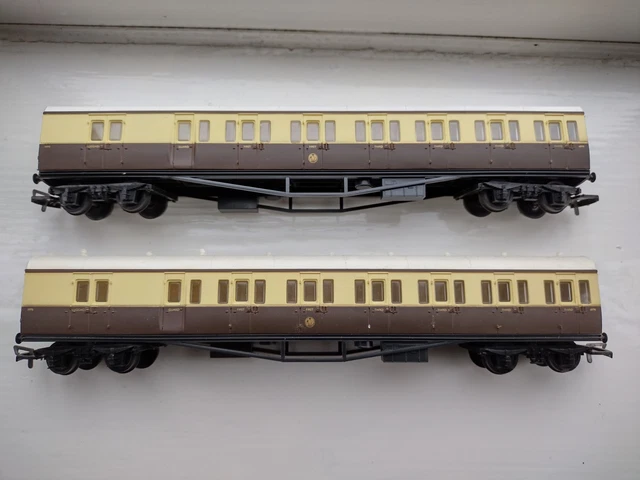2 X AIRFIX Class B Suburban brake coaches £15.08 - PicClick UK