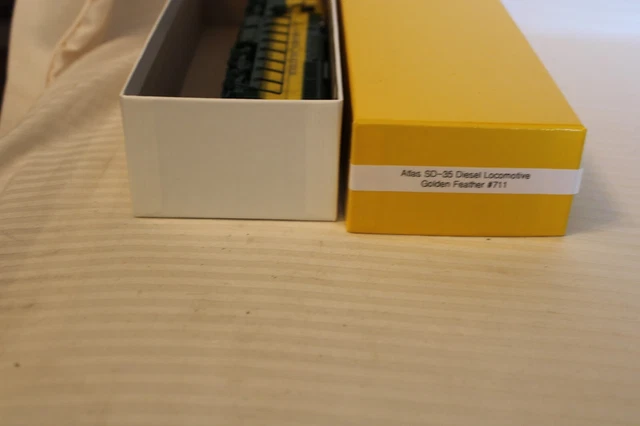 HO SCALE ATLAS, SD35 Diesel Locomotive, Golden Feather, Green & Yellow ...