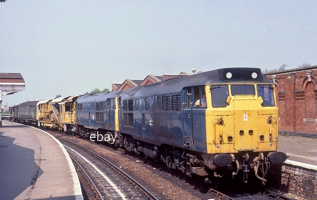ORIGINAL 35MM COLOUR slide Diesel loco Class 31 no.31229/31125 +rights ...