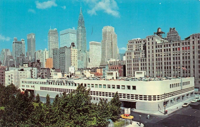 NEW YORK CITY, New York~NY EAST SIDE AIRLINES TERMINAL~50's Cars ...