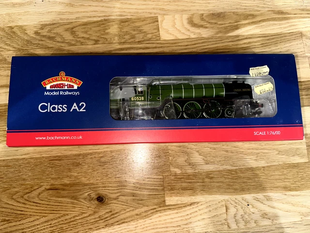 CLASS A2 LOCOMOTIVE. 60528 'Tudor Minstrel' BR Apple Green. 31-527. £ ...