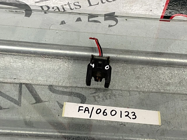 (AS) GENUINE MERCEDES Benz Engine Wiring Loom Plug Connector ...