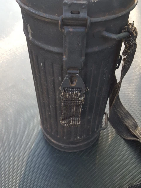 WW2 ORIGINAL GERMAN gas mask container 1944 y. £120.60 - PicClick UK
