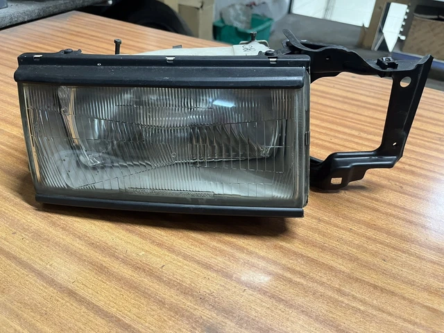 TOYOTA GENUINE LATE Model AE86 Levin Corolla GTS Kouki Headlamp RHD RH ...