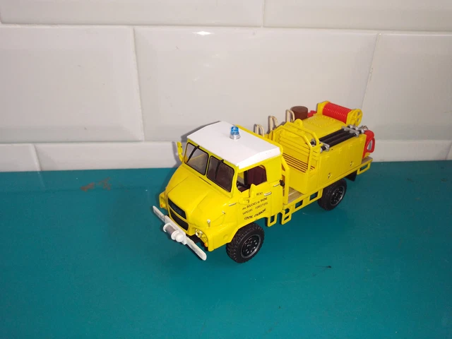 CAMIONS SAPEURS POMPIERS Hachette 1/43 simca UNIC marmon bocquet ...