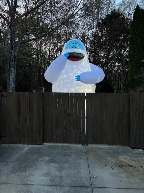 2 Story Gigantic 15 Ft Bumble The Snowman Airblown Rudolph S Lawn