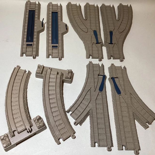 TOMY TRACKMASTER BROWN beige track Junctions thomas the tank engine ...