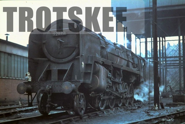 35MM SLIDE BR British Railways Steam Loco 92070 Class 9F Leicetser 1964 ...