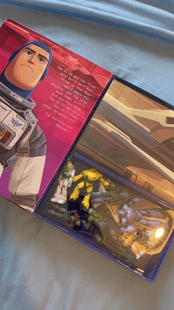 BUZZ LIGHTYEAR BUSY Book Disney Pixar with Playmat & 10 Figures £5.99 ...