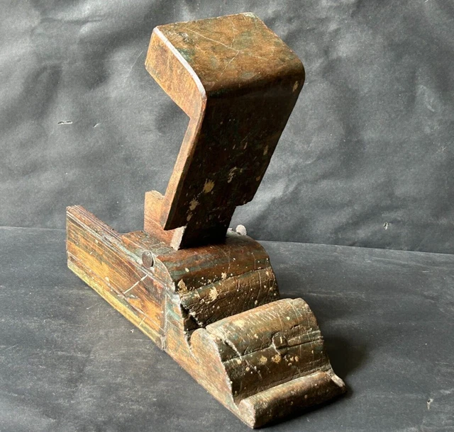 VINTAGE ANTIQUE HAND Carved Old Color Stand Primitive Shape Piece ...