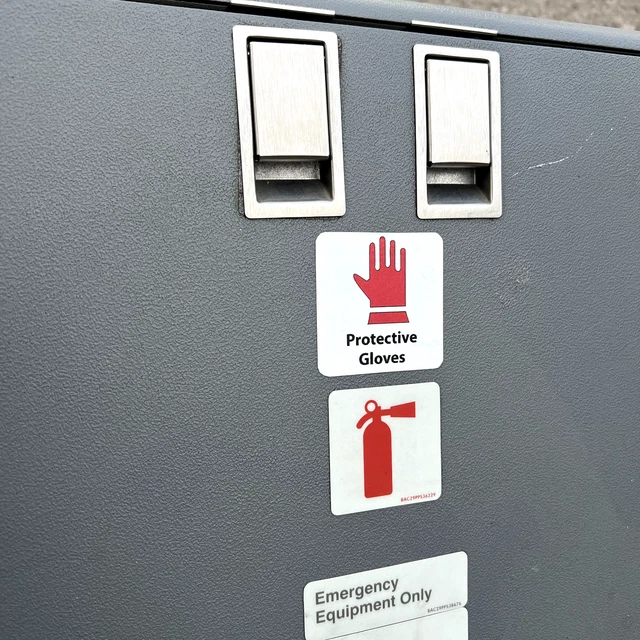 BOEING 737-800 SU-TMI Aircraft Cabin Emergency Equipment Storage Box ...