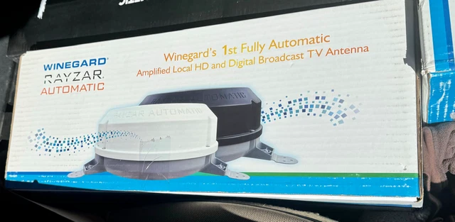 WINEGARD RZ-8500 RAYZAR Automatic Amplified Domed HDTV Antenna - White ...