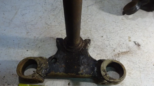 BSA BOTTOM LOWER FORK YOKE A7 A10 B31 B33 rigid and plunger models £15.00 - PicClick UK