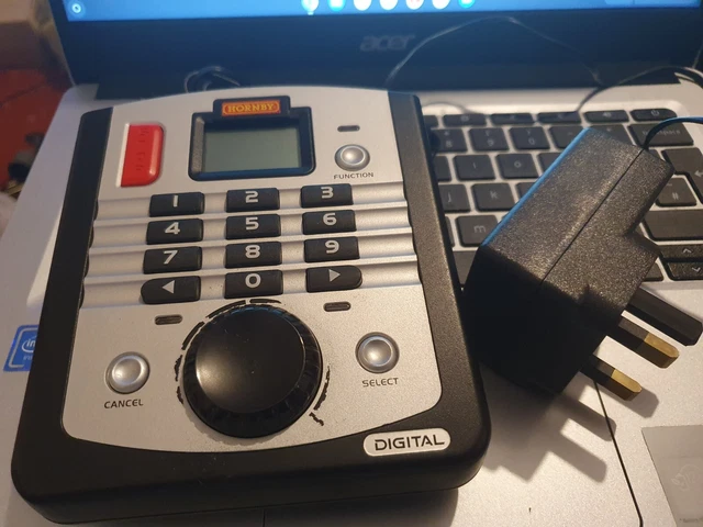 HORNBY DCC R8213 Select Digital Controller £69.00 - PicClick UK