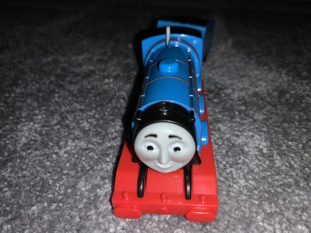 THOMAS TANK ENGINE & Friends Motorized Trackmaster Revolution Train ...
