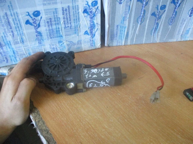 MOTEUR LEVE VITRE 0130822004 SEAT IBIZA 1984 FE EUR 16,88 - PicClick FR