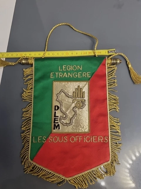TRÈS JOLI FANION militaire brodé du DLEM. Détachement Légion étrangère ...