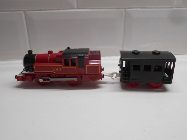 TOMY TRACKMASTER THOMAS the tank engine train arthur with coach £18.99 ...