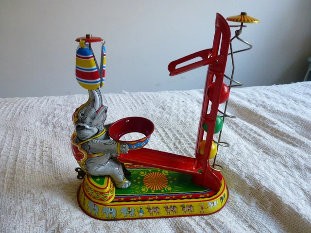 TINPLATE CLOCKWORK CIRCUS Elephant with balls £52.70 - PicClick UK
