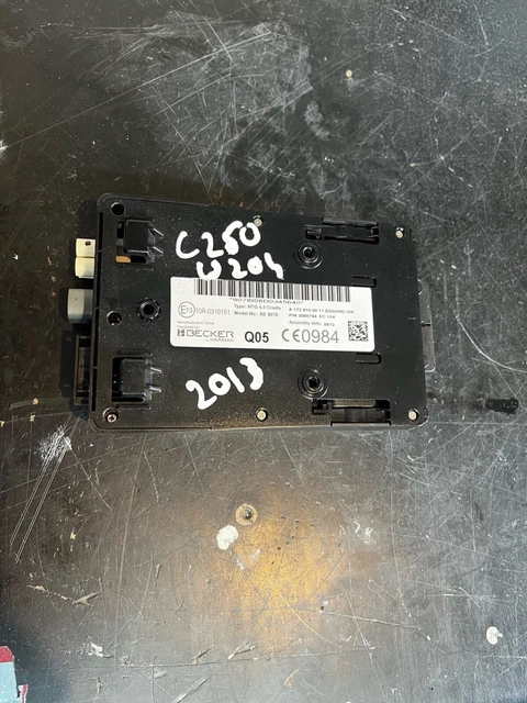 MERCEDES W204 C250 2013 Sat Nav Map Pilot Module Cradle Dock Becker ...