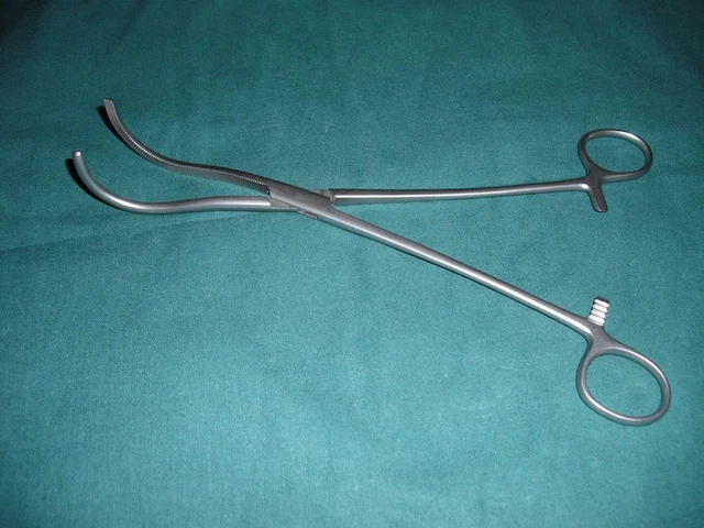 MEDICON 51.56.15 GUYON-MAYO Nierenklemmen gebogen Kidney Clamp curved ...