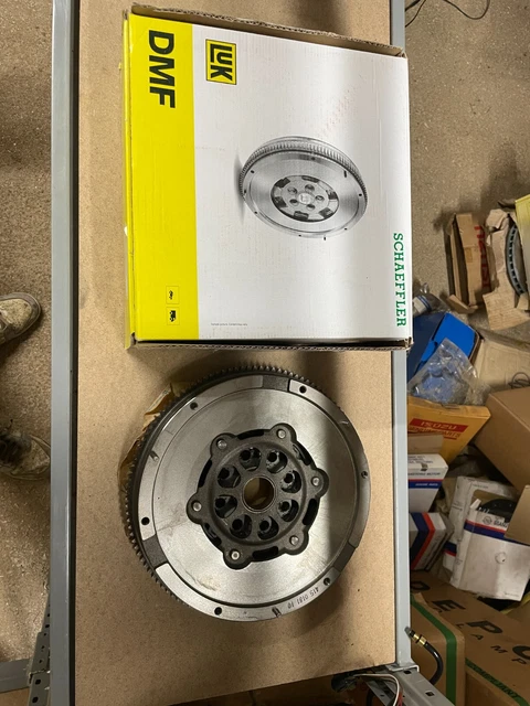 LUK DUAL MASS Flywheel DMF fits FORD MONDEO MK3 2.0 TDDi TDCi 115 BHP ...