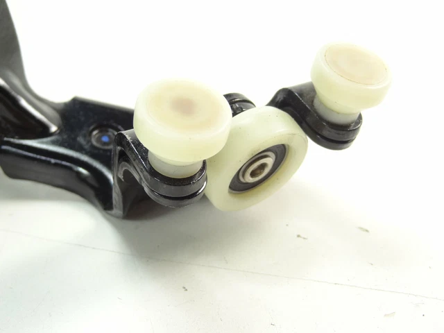 VW T5 T6 Scharnier Rollenführung für Schiebetür rechts Mitte 7E0843336A ...