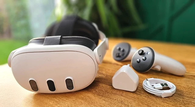 META QUEST 3 VR Headset 128 GB with Controllers and Box £299.00 ...