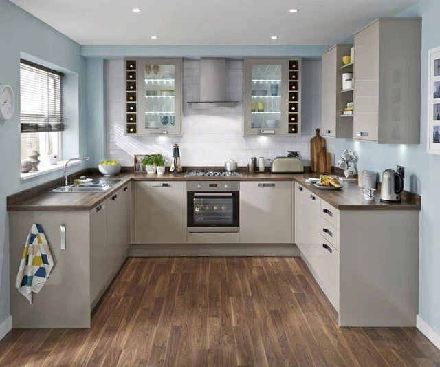 HOWDENS NEW GREENWICH Ivory Cream Gloss 600 Full Height Door & OFFCUT ...