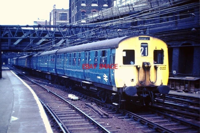 PHOTO CLASS 3063-Car Emu No 022 (Later Class 306 022) Entering ...