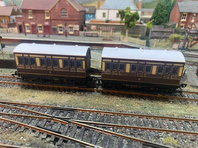 2 X (PAIR) of Hornby OO Gauge R016-060 4 wheel Great Western Coaches in ...