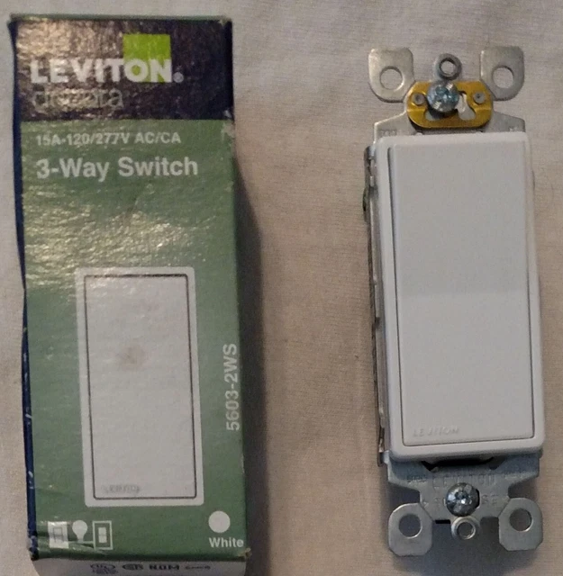 *NEW* TWO (2) Leviton Decora 3-Way Grounding Quiet On/Off Rocker Switch ...
