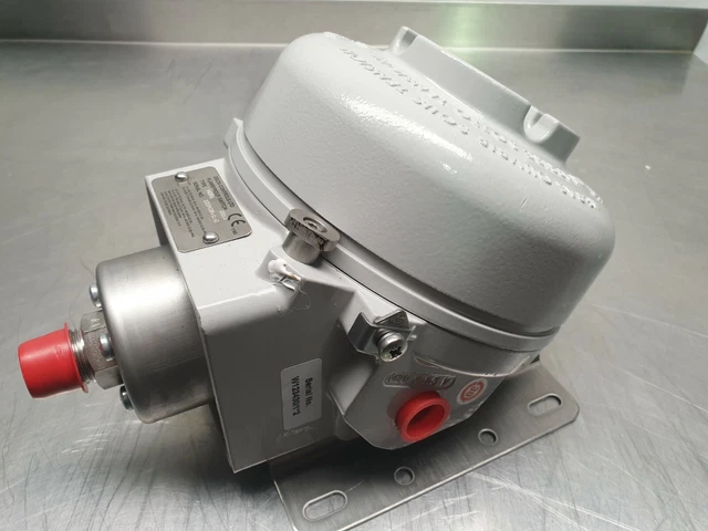 **NEW** DELTA CONTROLS H201 Flameproof Pressure Switch | 0.2 to 7 Bar ...