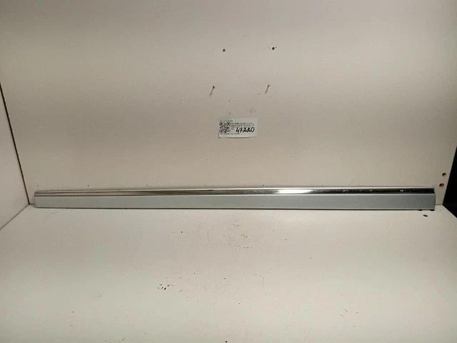 MOULURE PORT AVANT Gauche Pour MERCEDES Classe Et S.Wagon W211 ...