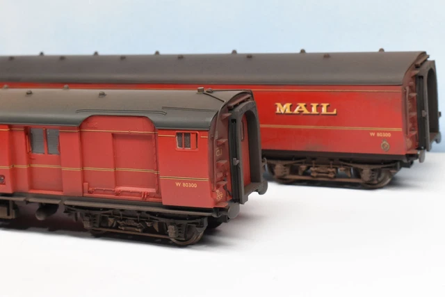 SET OF 2 x Bachmann Royal Mail BR MK1 TPO carriages | Custom Weathered ...