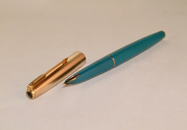 VINTAGE PARKER 61 Custom Fountain Pen - Capillary Fill - Vista Blue / G ...