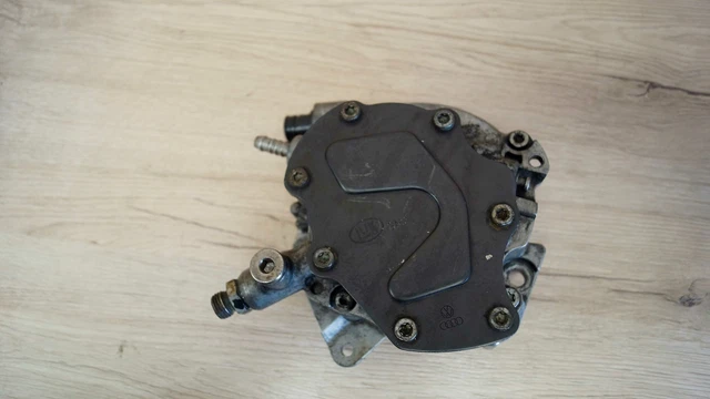 VAKUUMPUMPE UNTERDRUCKPUMPE HOCHDRUCKPUMPE VW T5 Touareg 070145209F EUR ...