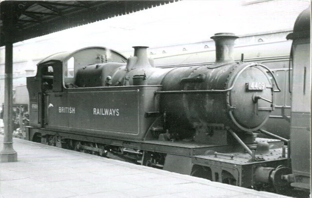 RAILWAY PHOTO GWR 2-6-2T No 4401 at Wellington 1951 by Casserley £1.45 ...