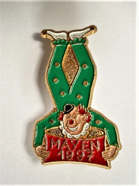 MAYEN / EIFEL Karnevalspin 1997 Ordre de Carnaval Pin's Broche EUR 13 ...