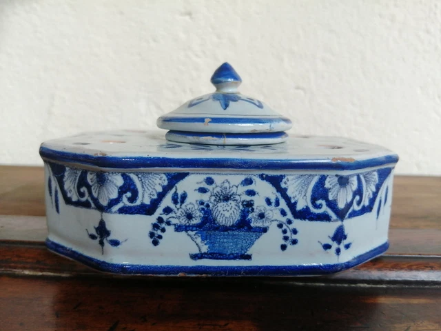GRAND ENCRIER ANCIEN en faience blanche et bleu XVIIIeme? XIXème ? EUR ...