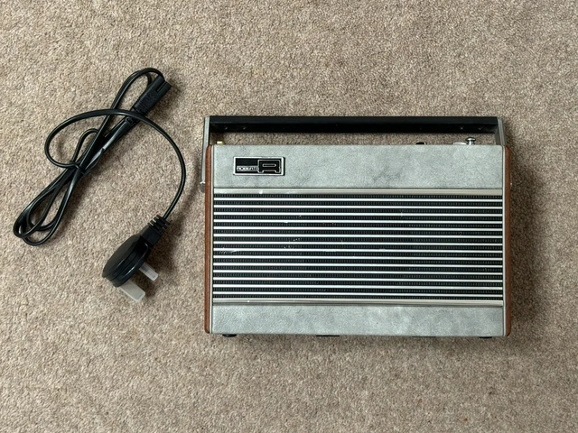 ROBERTS RP26-B PORTABLE Radio Good Working Order LW/MW/VHF and 6 ...